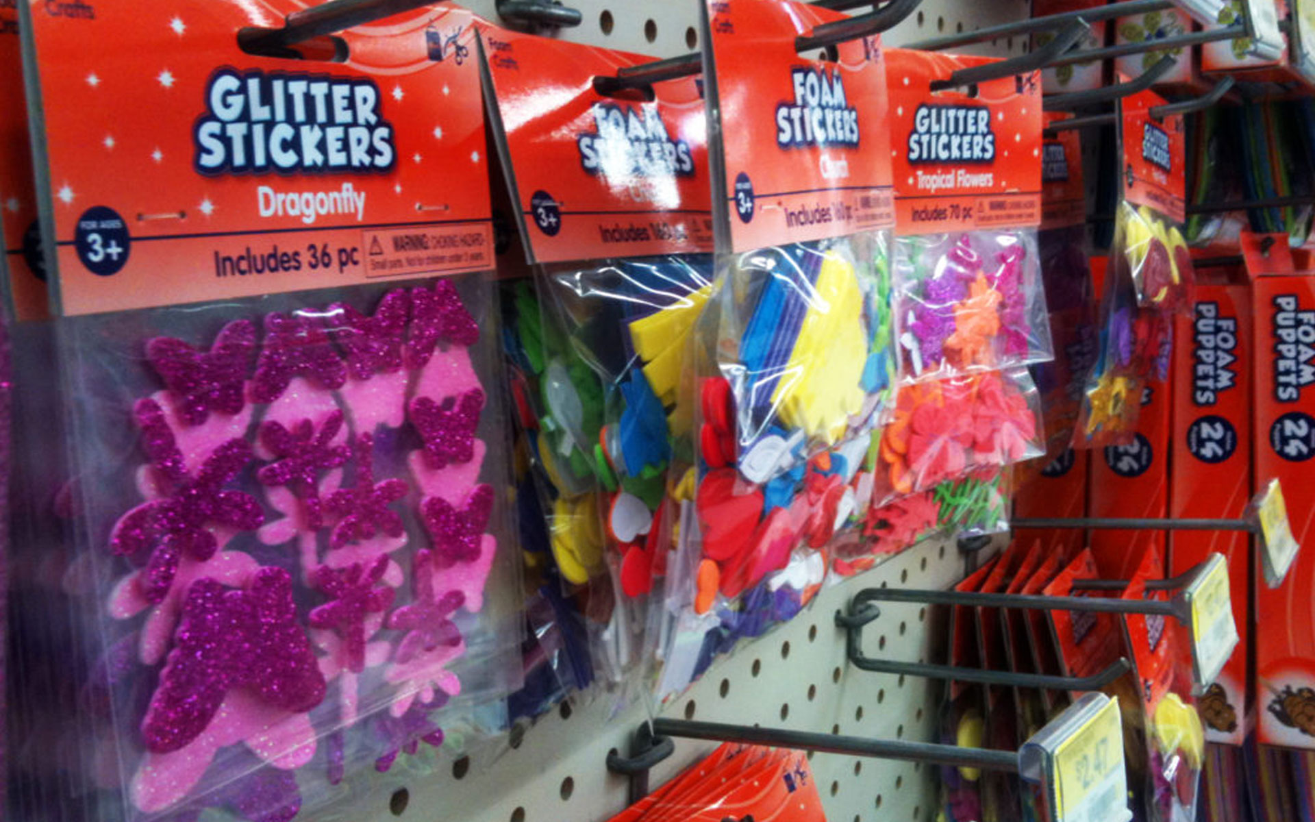 Eco-friendly Euro-slot display bags | Elliott Packaging